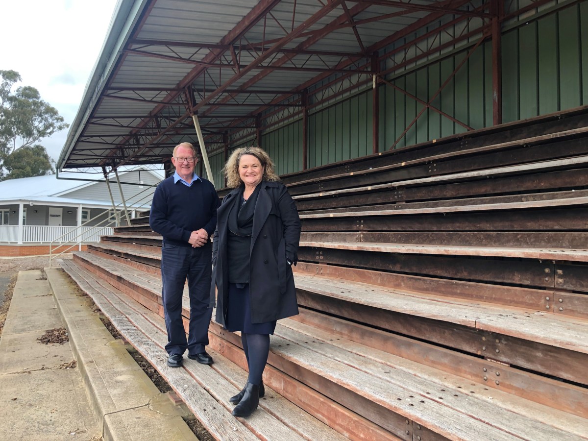 FUNDING FOR SEIFFERT OVAL GRANDSTAND – WENDY TUCKERMAN
