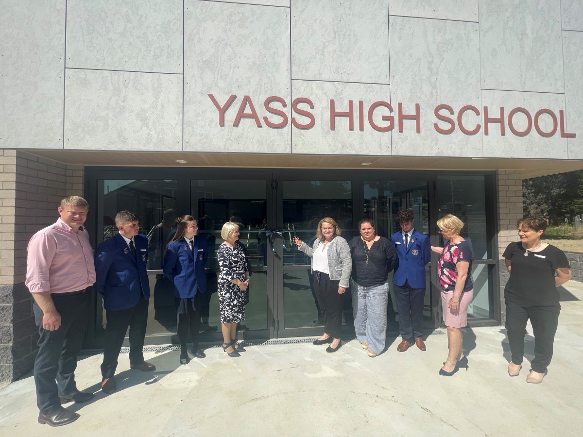 NEW MULTIPURPOSE HALL AT YASS HIGH SCHOOL OFFICIALLY OPENS – WENDY ...